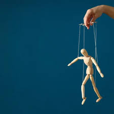 ¿Qué significa "have someone in the palm of your hand"? | Diccionario ...