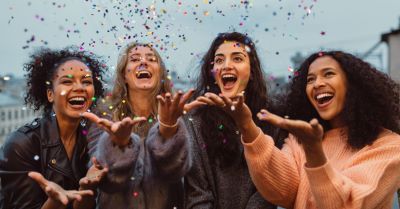 ¿Qué significa merry? | Diccionario Inglés-Español Lingoland